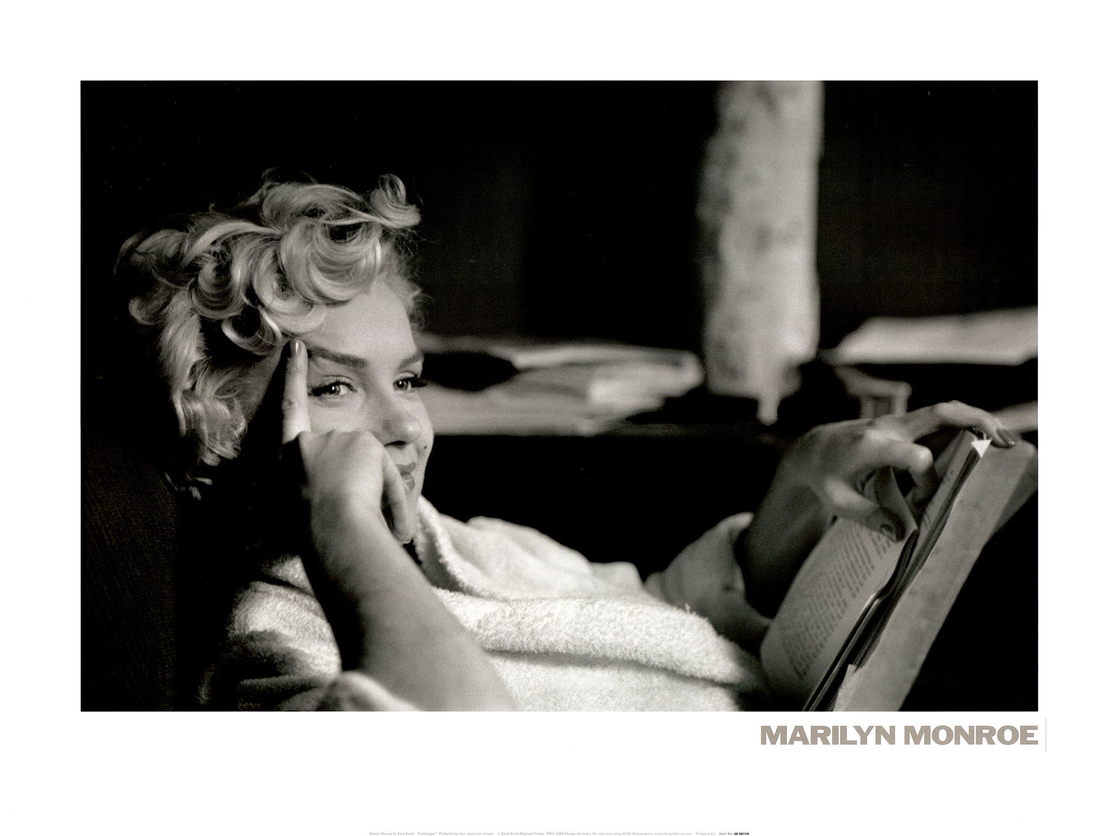 Marilyn Monroe by Elliot Erwitt - 24 X 32 inches (Art Print) – Artistica Fine Art